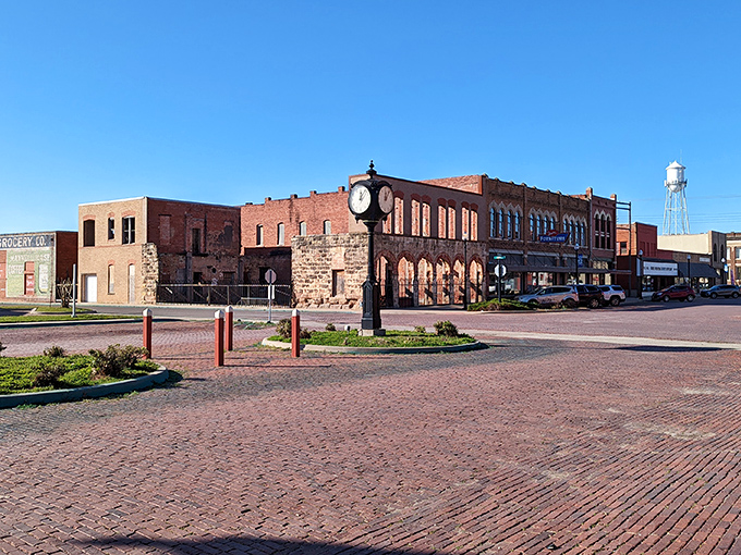 Brick streets and historic facades create Pauls Valley's perfect setting for unhurried afternoon explorations.