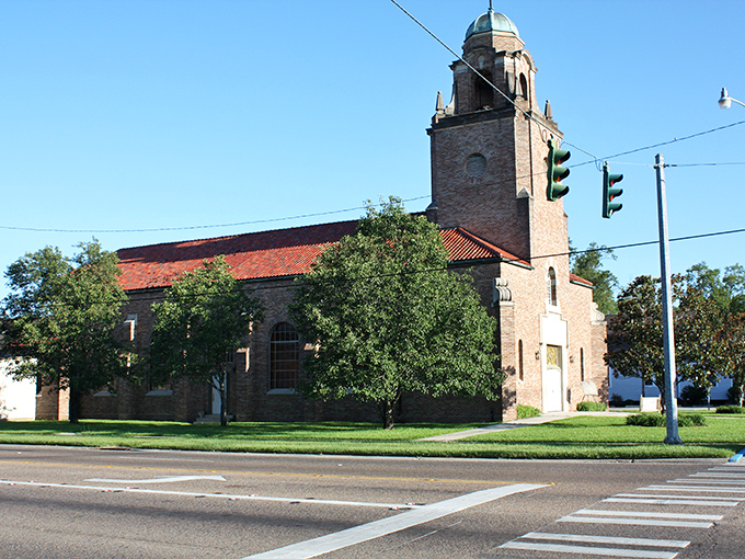 The Strawberry Capital serves up small-town sweetness at refreshingly reasonable prices.