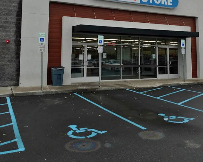 Spacious parking and well-marked spots make arriving at the store easy and stress-free.