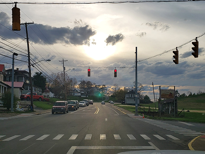 Ripley's quiet intersection embodies the peaceful pace that makes retirement budgets stretch further.