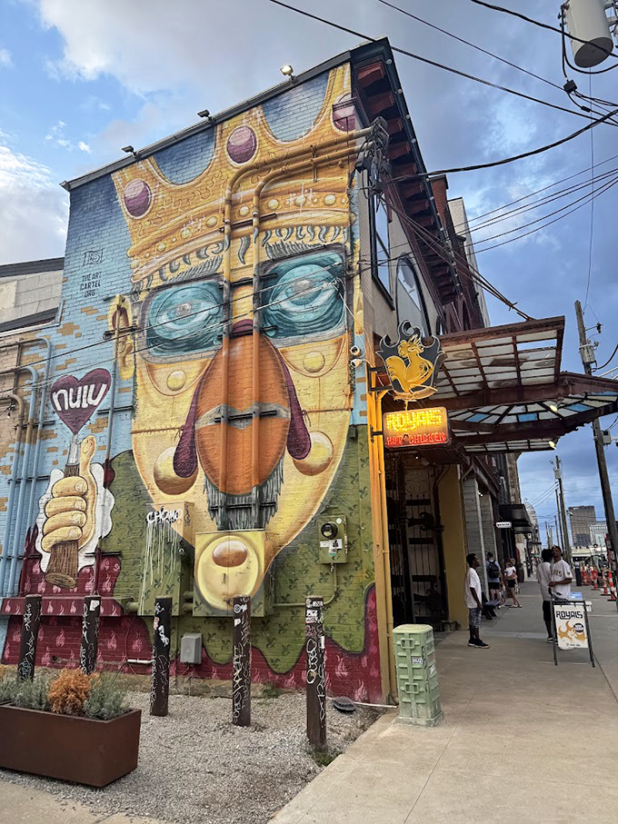 That mural isn't just decoration&mdash;it's a preview of the bold flavors inside. Art for your eyes, chicken for your soul.