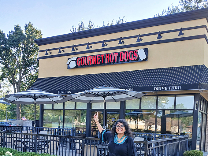 When someone waves from a hot dog restaurant, you know you've found a place that cares.