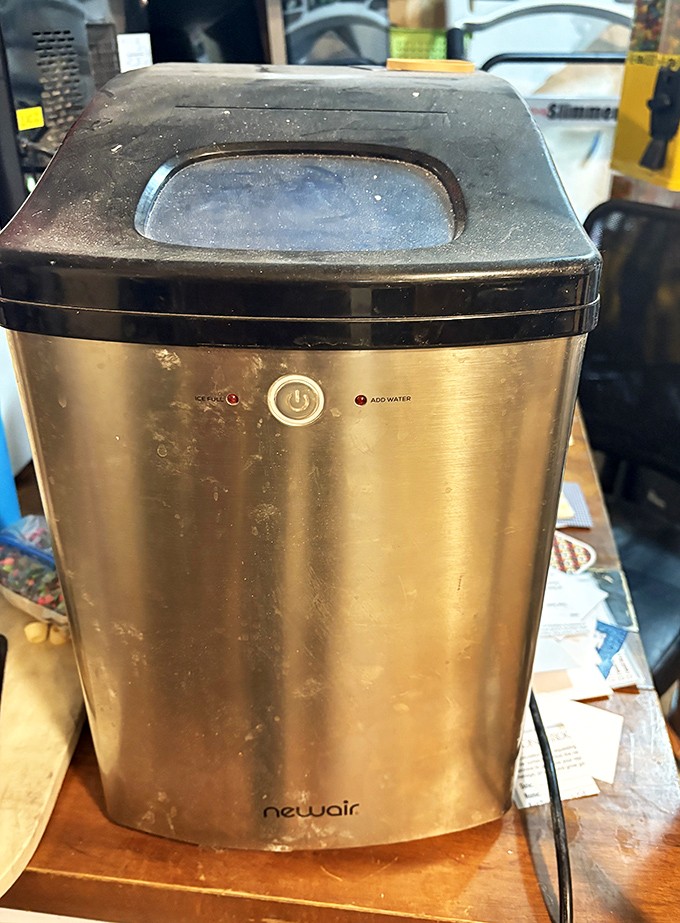 That ice maker has seen things. Now it awaits a new kitchen counter where it can fulfill its destiny of making perfectly chewable ice.