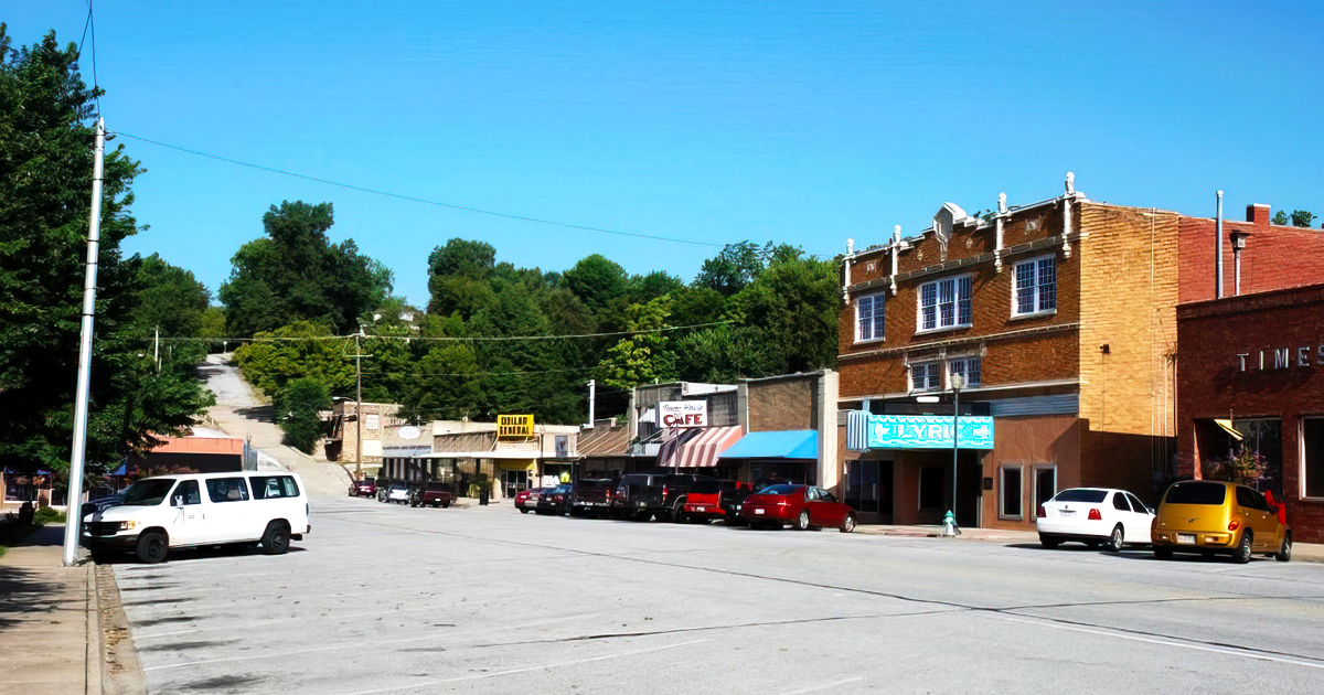 This Small Town In Arkansas Is So Affordable, You Can Live On Social ...