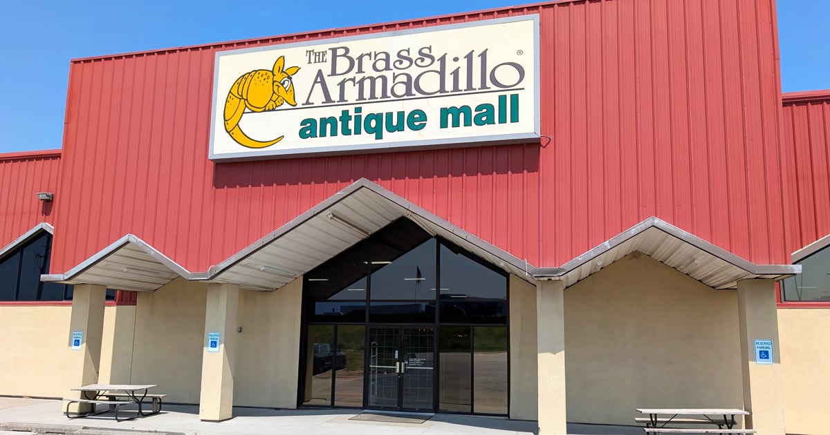 The Massive Antique Store In Nebraska Where You Can Store Rare ...