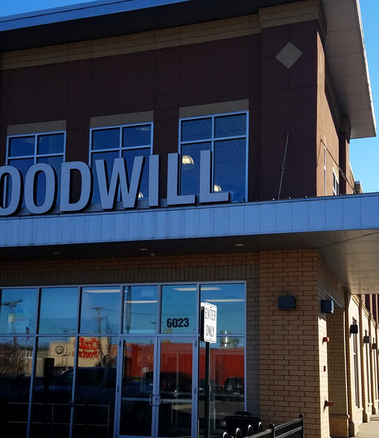 bargain thrift store minnesota ftr