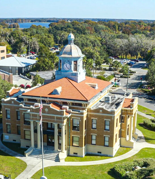 beautiful paced florida town ftr