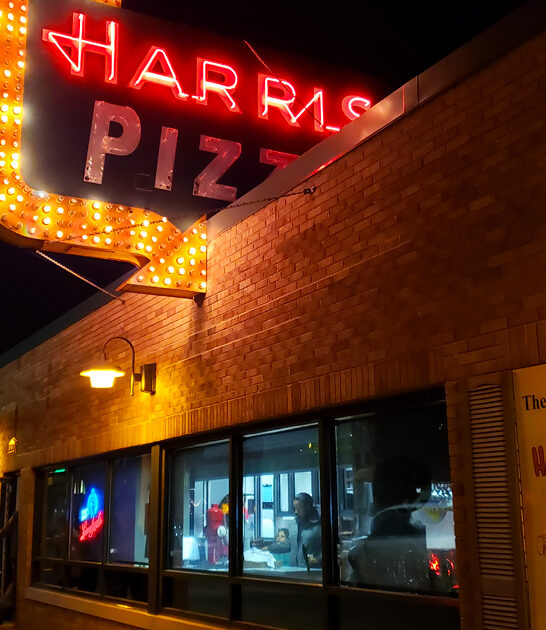 best illinois pizza restaurants ftr