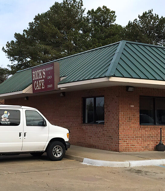 brick walled cafe virginia ftr