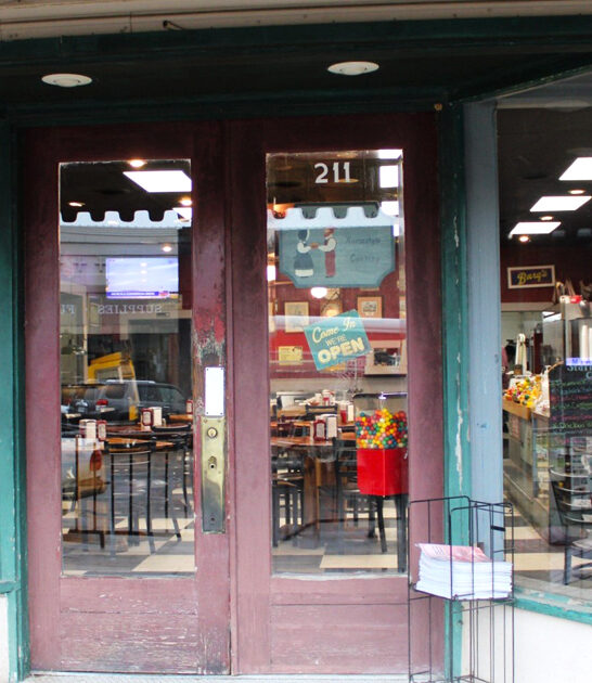 cafe unassuming mississippi chicken ftr