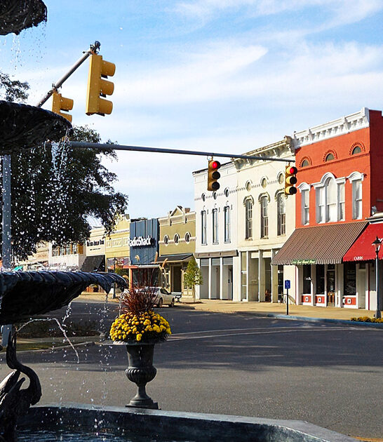 charming alabama retirement towns FTR