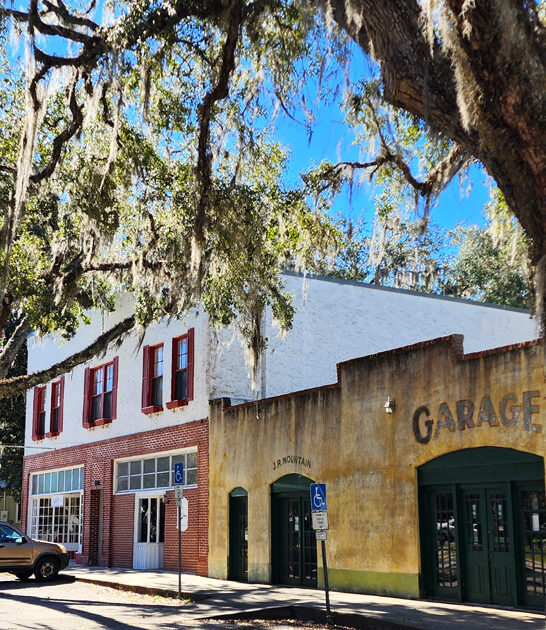charming friendly town florida ftr