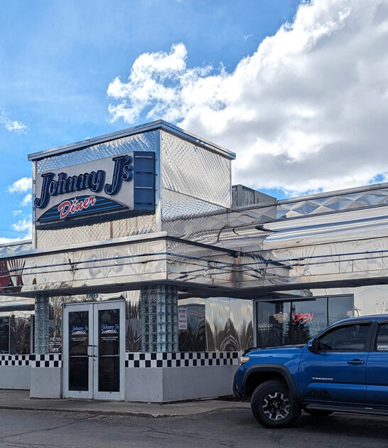 chicken wondrous diner wyoming ftr