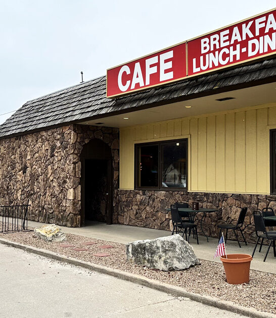 cinnamon roll nebraska diner FTR