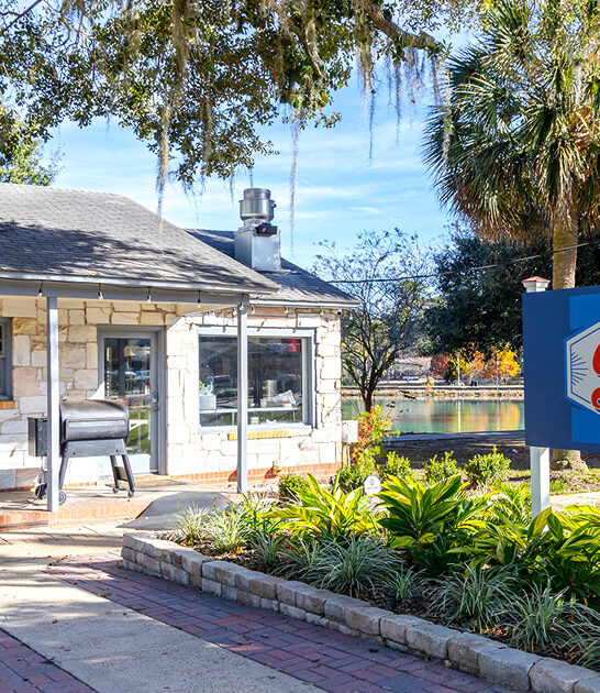 crab restaurant florida cake ftr