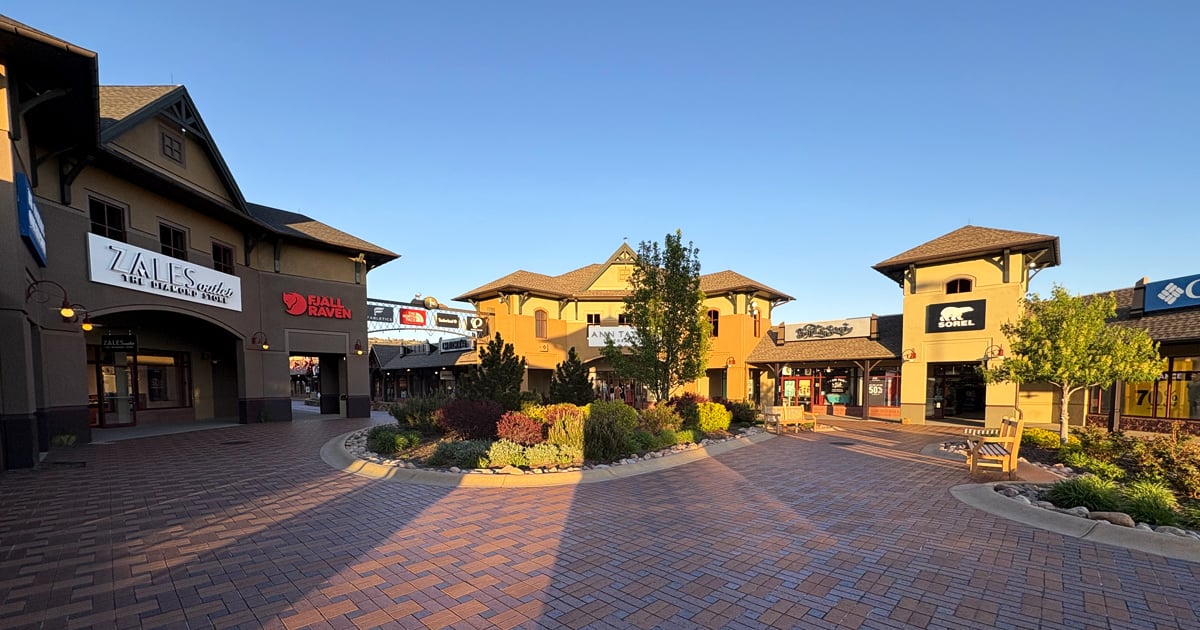 The Enormous Outlet Mall In Colorado That’s Almost Too Good To Be True