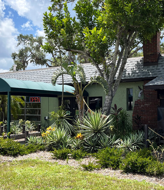 drive florida quirky restaurant ftr