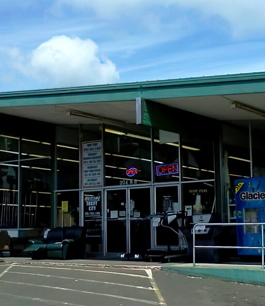 enormous secondhand shops washington ftr