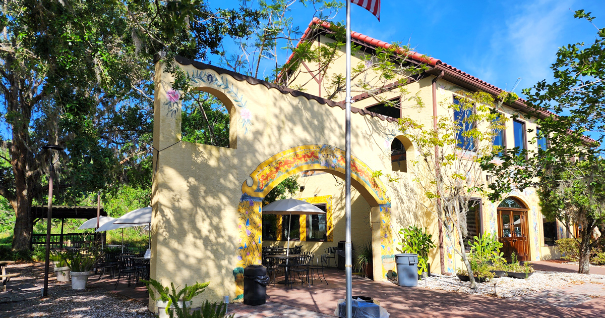 People Drive From All Over Florida To Eat At This Old-World German Bakery