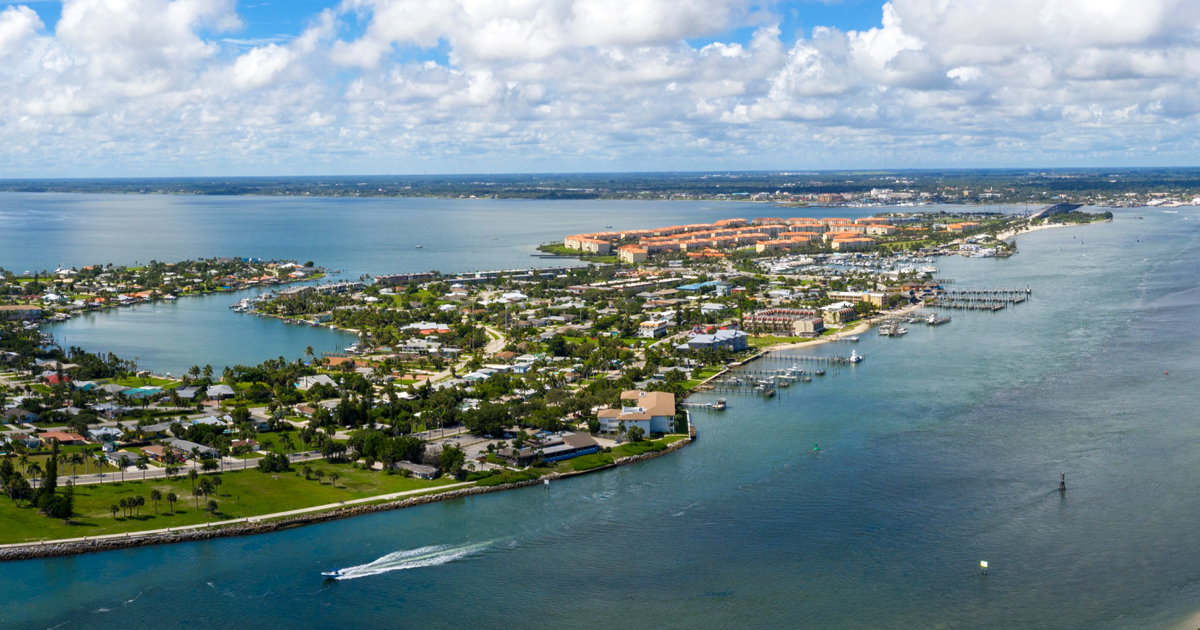 13 Underrated Beach Towns In Florida That Are Absolutely Worth The Drive