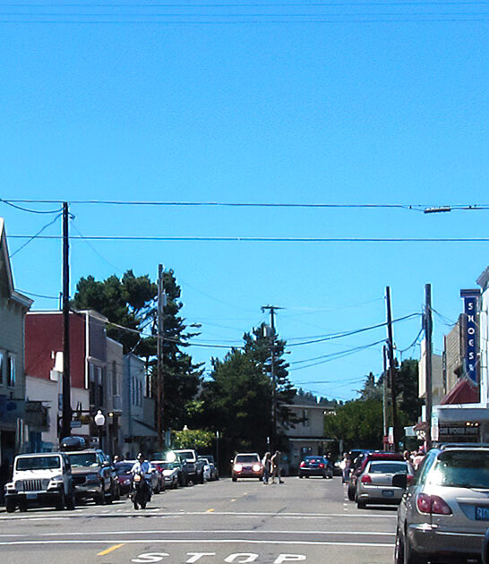 getaways perfect oregon town ftr