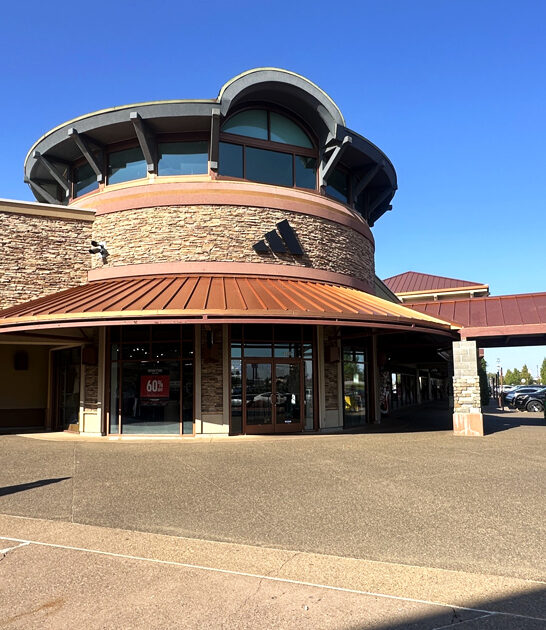 gigantic decent mall oregon ftr