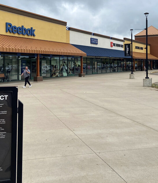 gigantic outlet mall minnesota ftr