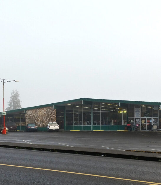 gigantic secondhand shops washington ftr