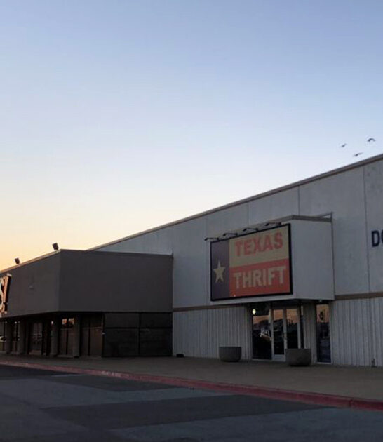 gigantic texas secondhand treasures ftr