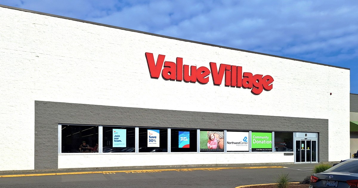 The Gigantic Thrift Store In Washington Where You Can Lose Yourself For ...