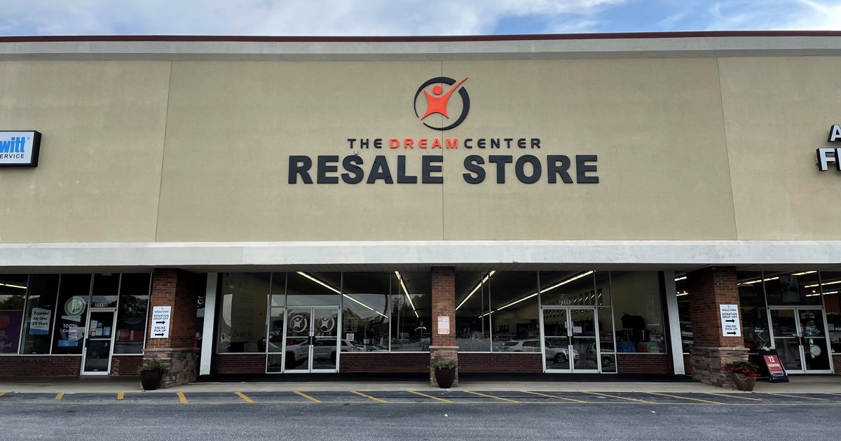 This Enormous Secondhand Shop In South Carolina Has Bargains So Good ...