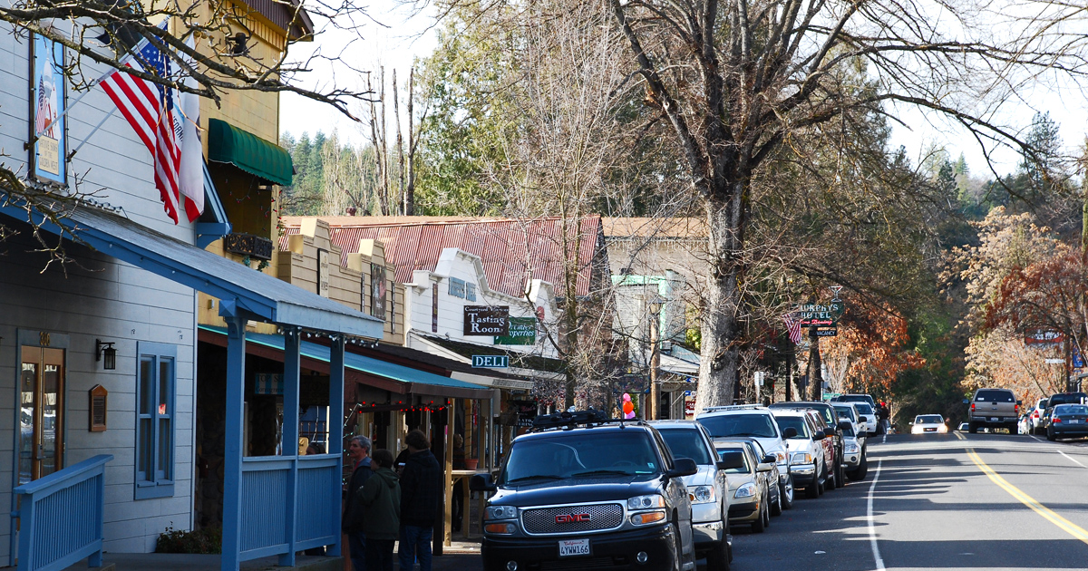 This Gorgeous Town In California Is A Dream Come True For Simple Living