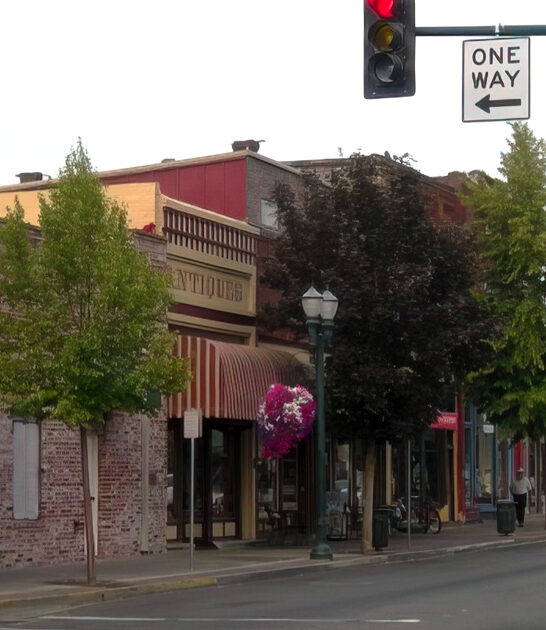 gorgeous vacation towns oregon ftr