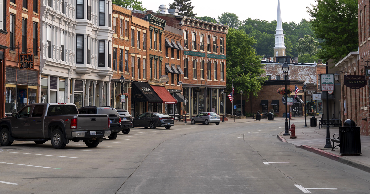 11 Historic Towns In Illinois That Look Straight Out Of A Hallmark Movie