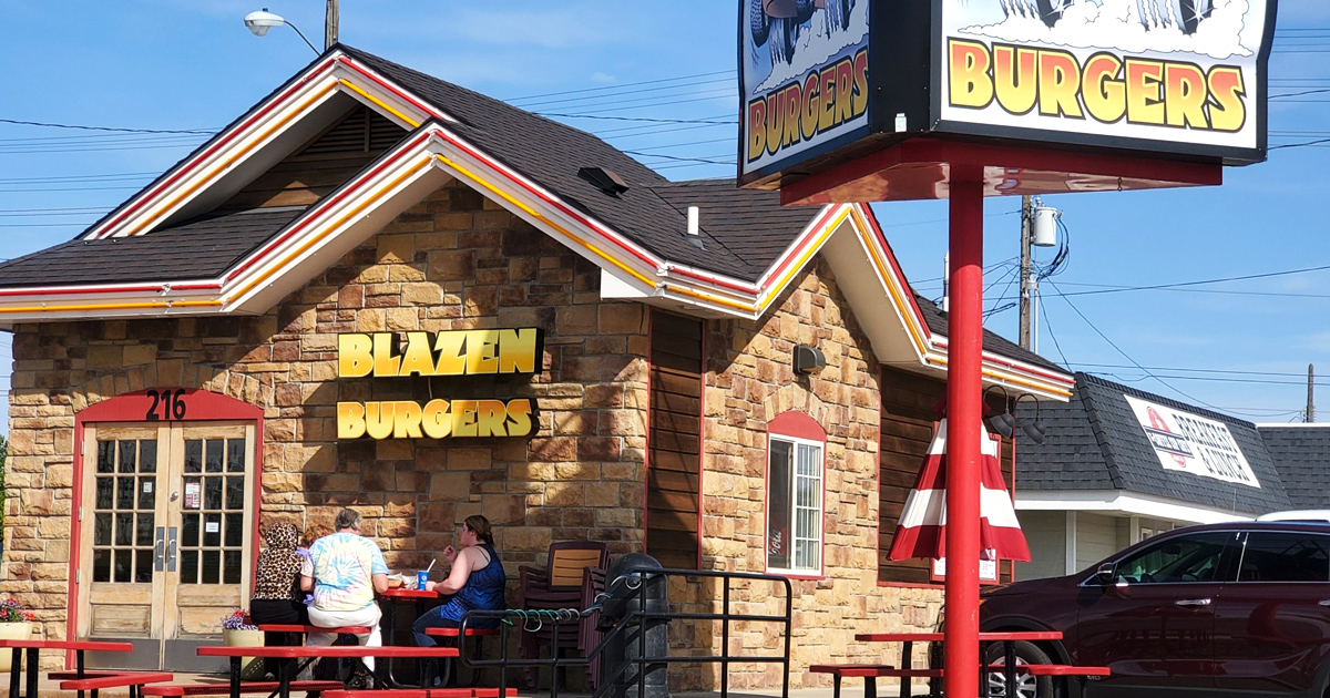 This Homey Burger Joint In Idaho Will Serve You The Best Chicken Strips ...