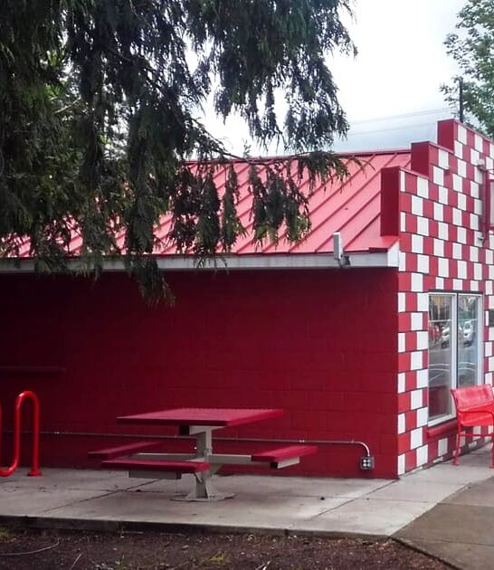 iconic donut shops oregon FTR