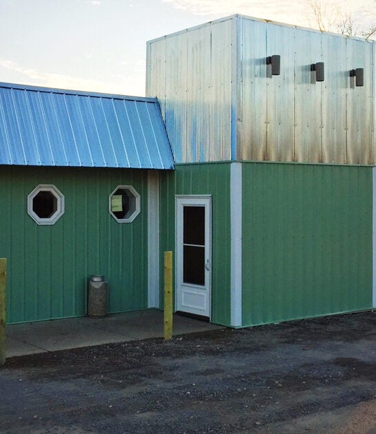 iconic restaurants michigan seafood ftr