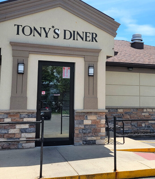 illinois inviitng homey diner ftr