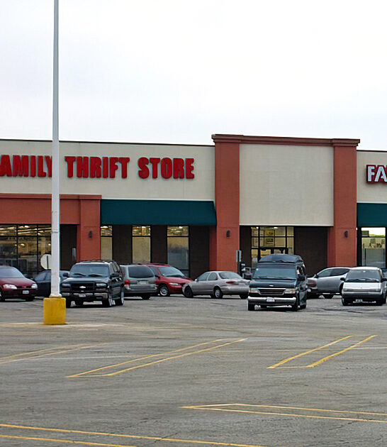 illinois store thrift enormous ftr