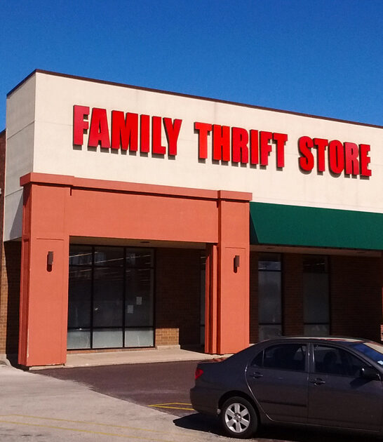 illinois store thrift massive ftr