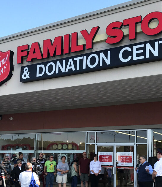 illinois thrift stores explore ftr