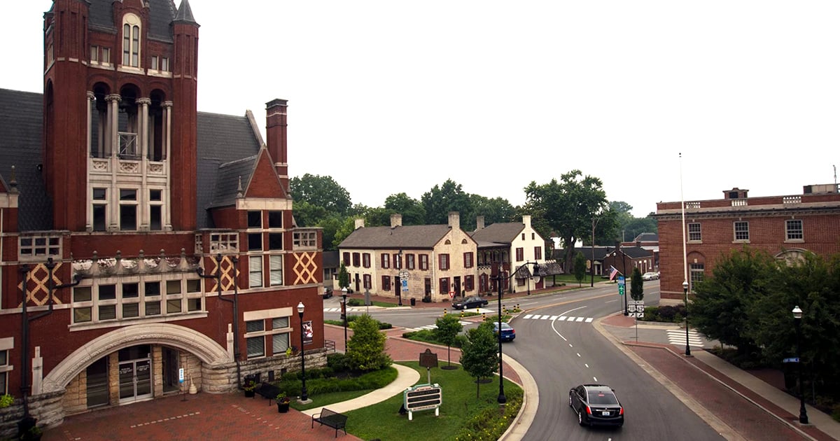 10 Incredibly Scenic Day Trips In Kentucky That Cost Less Than $60