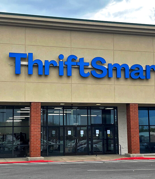 inexpensive thrift store tennessee ftr