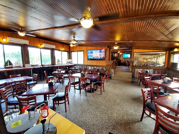 Wood-paneled walls and ceiling fans create the perfect backdrop for barbecue contemplation. This isn't fine dining&mdash;it's something infinitely better. 