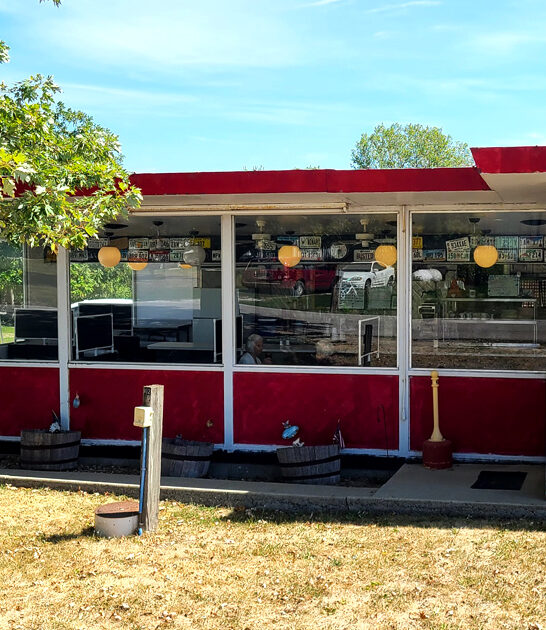 iowa diner best cheeseburger ftr