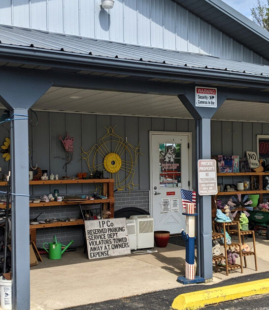 iowa enormous flea markets ftr