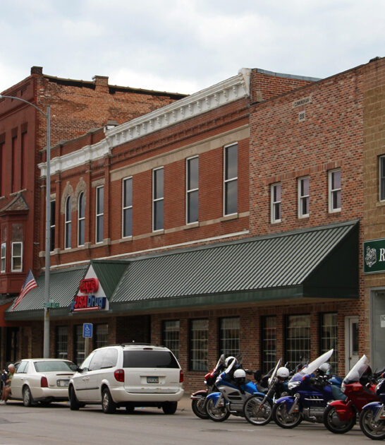 iowa retirement lifestyle town ftr