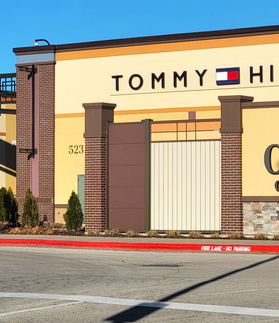 mall iowa gigantic outlet ftr