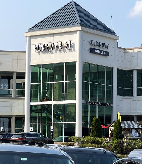 mall pennsylvania outlet vast ftr