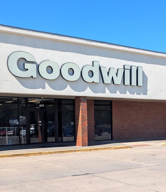 massive thrift kansas store ftr